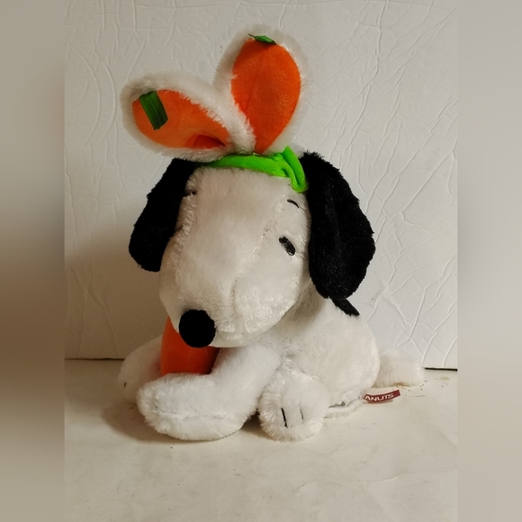 Peanuts | Toys | Peanuts Dancing Musical Snoopy Plush Linus Lucy Song ...